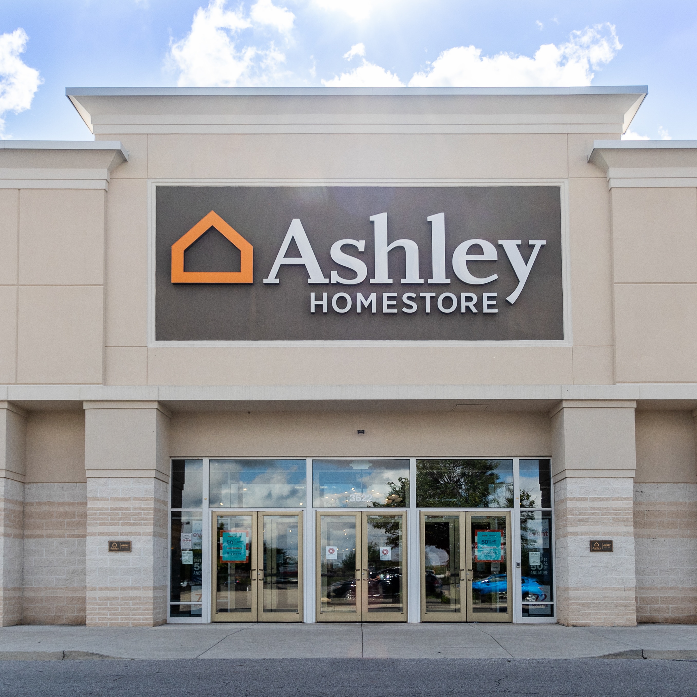 Ashley Furniture and Mattress in Columbus / Sawmill